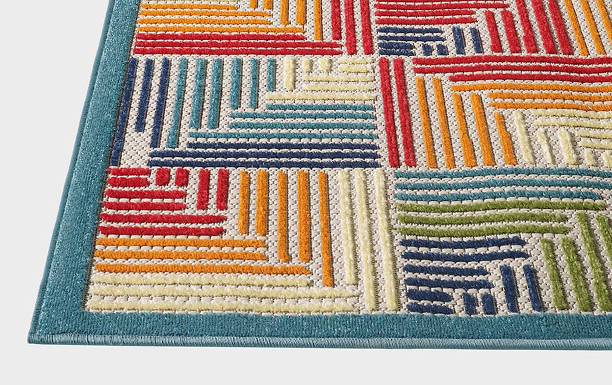 Tae Color 2'2'' x 3' Indoor/Outdoor Rug | 2-x-3