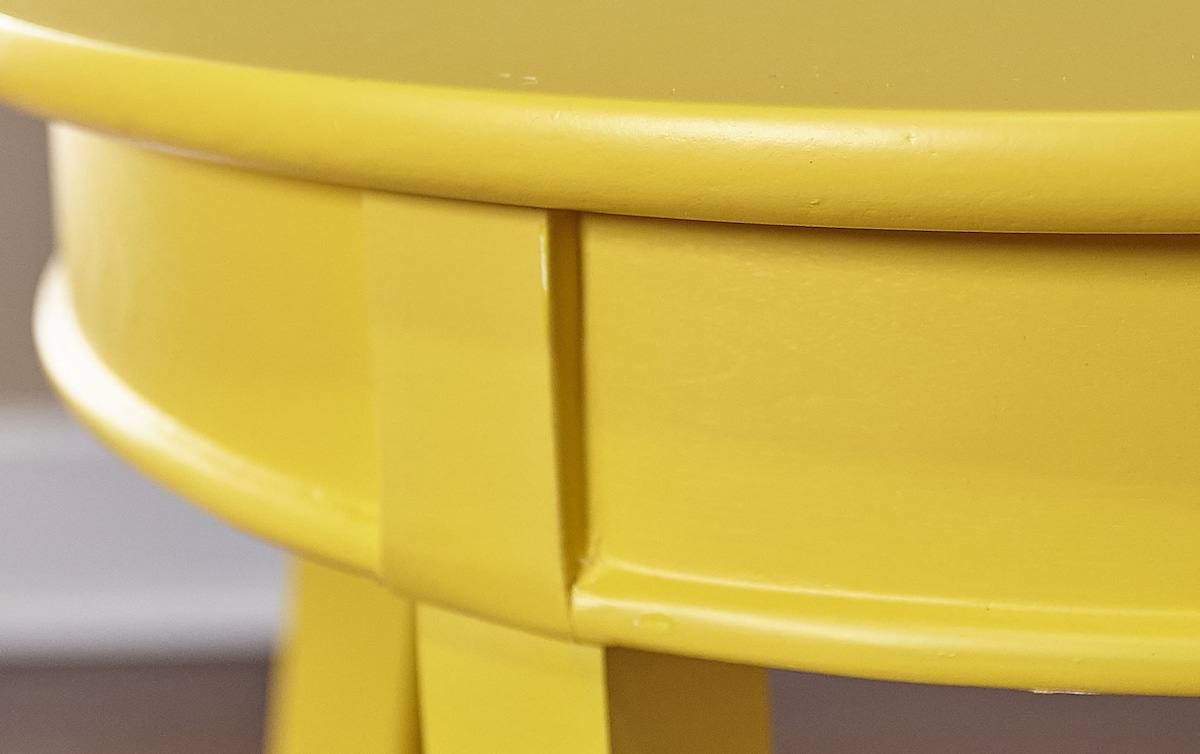 Loudain Yellow Round Table | yellow_finish